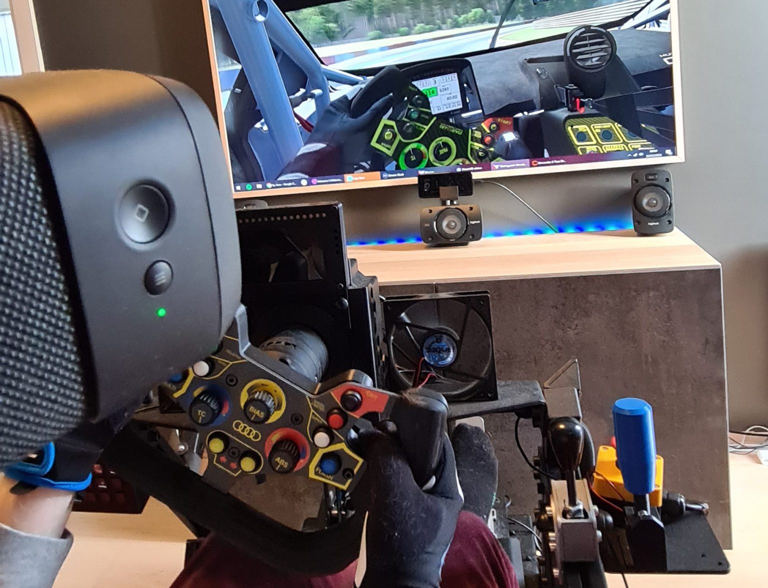 VR sim racing: Perfecting an at home setup – Varjo.com